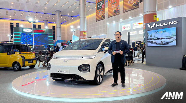 Wuling Cloud EV IIMS Surabaya 2024 | AutonetMagz :: Review Mobil dan ... Wuling Cloud EV IIMS Surabaya 2024 | AutonetMagz :: Review Mobil dan ...